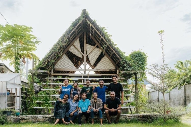 ROSS MERRY “KIOS MATENEK NU’UDAR ESPASU SOSIÁL BA APRENDE INOVASAUN NO ...